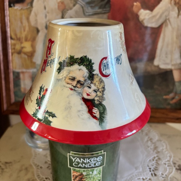 Yankee Candle | Holiday | Yankee Candle Festive Santa Lamp Shade Red ...